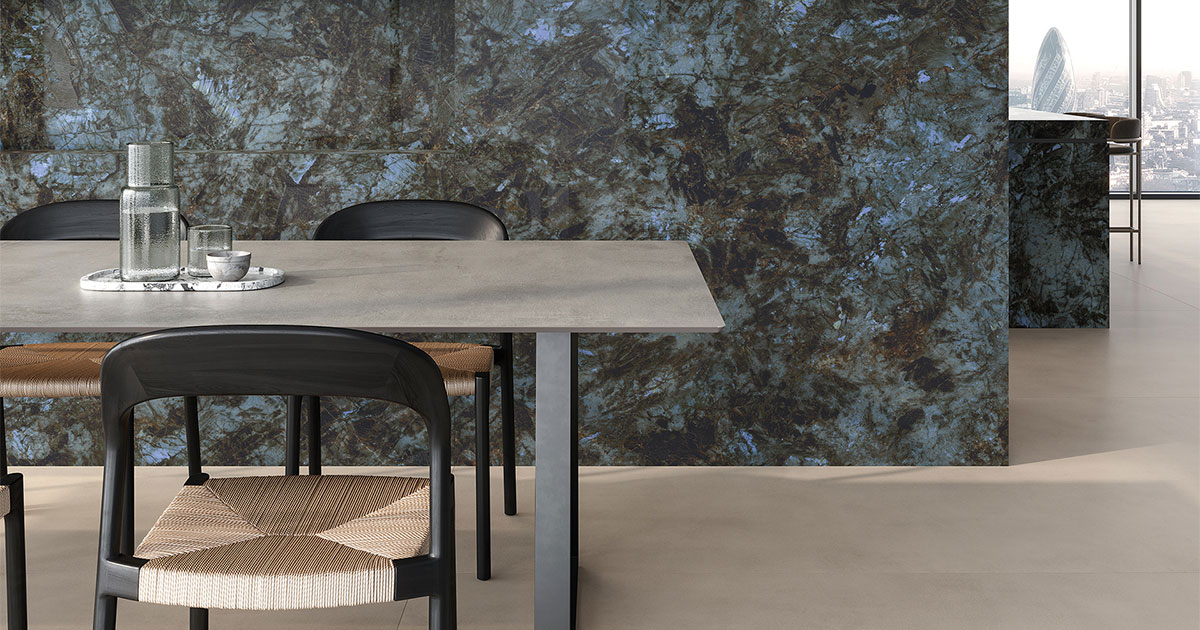 Large blue porcelain tiles - Atlas Plan